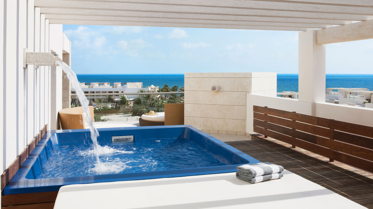 Penthouse Suite with Plunge Pool Ocean View | Suites | Beloved Playa ...