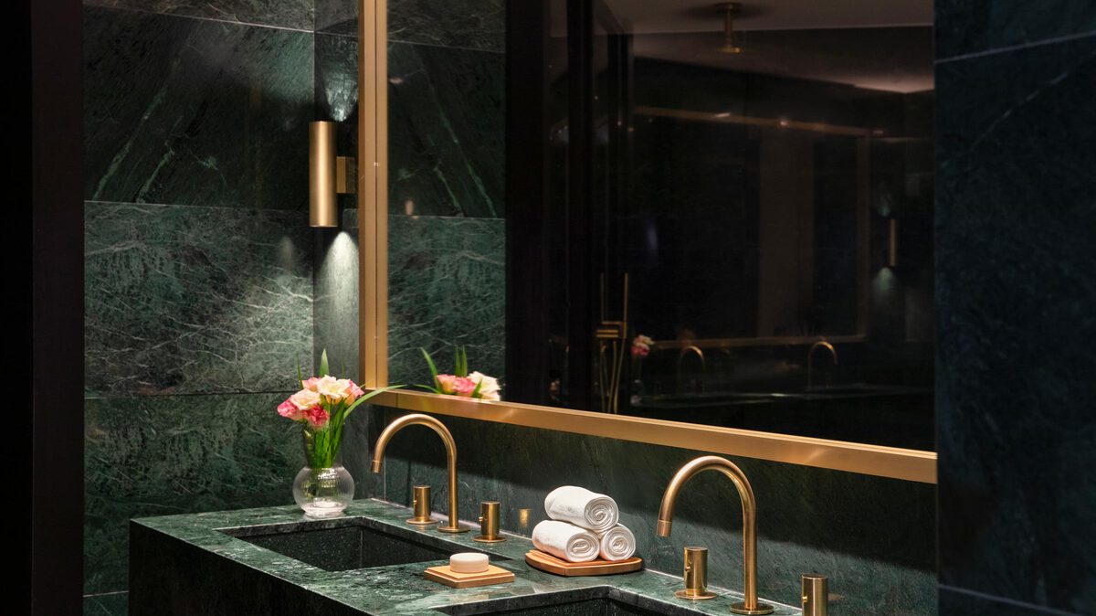 Two-Story Rooftop Terrace Suite With Private Pool | Excellence Club ...